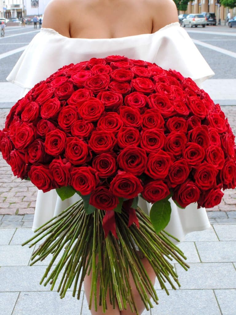 Rožės Internetu ir Rožių Puokštės | WOW FLOWERS