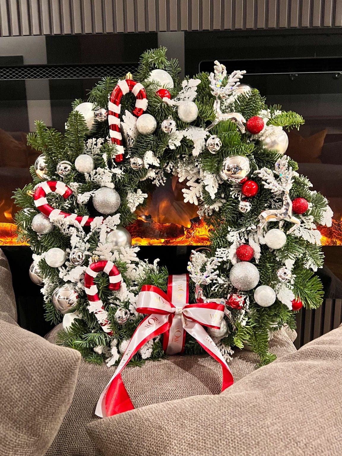 Kalėdinis vainikas 3 | wowflowers.lt